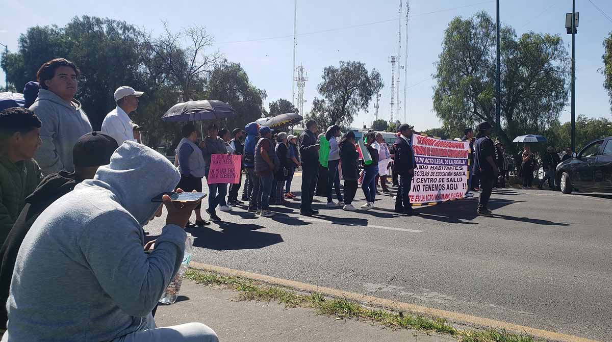 Dejaron sin agua a miles de vecinos de Santa María Tianguistengo; les ...